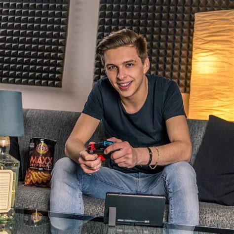 Foto Třetí Místo S 10 5 Milion Korun Patří Muži S Přezdívkou Ment Za Tou Se Skrývá