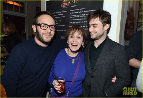 완전 아저씨 포스 다니엘 래드클리프 최근 해외 연예가 소식 네모판