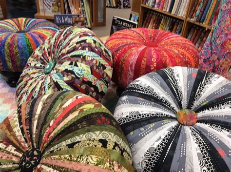 18 Tuffets Using The Tuffet Source Fusible Foundation Pattern Easy