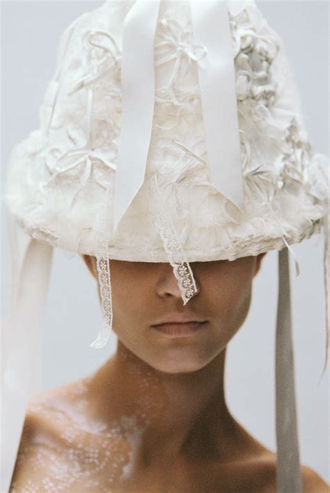 Minimalism Maximalism Revue Magazine