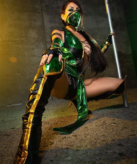 Jade Mortal Kombat Cosplay Muscular Jade From Mortal Kombat Plus