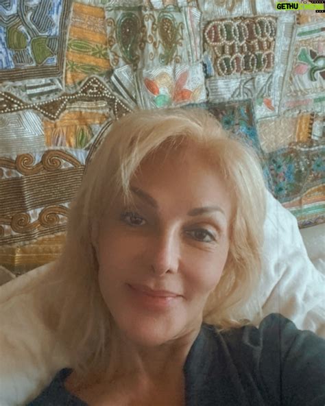 Olivia Collins Wiki Biography Age Gallery Spouse And More