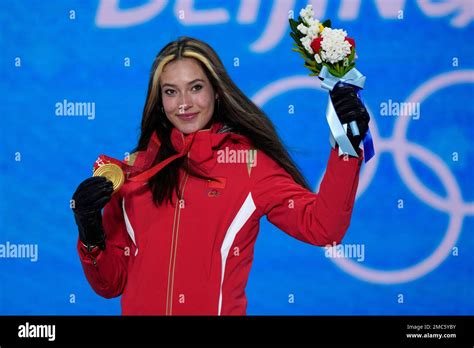 Gold Medalist Chinas Eileen Gu Poses During A Medal Ceremony For The