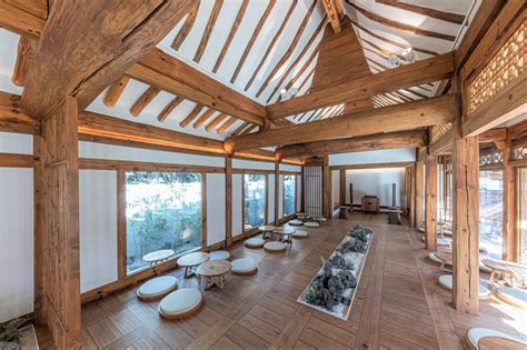 100년 한옥 스타벅스 ‘대구종로고택점 오픈 Korea It Times 100년 한옥 스타벅스 ‘대구종로고택점 오픈 Korea It Times