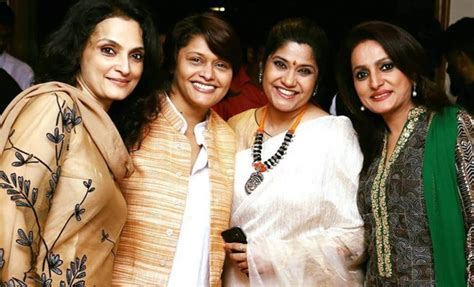 Pallavi Joshi Renuka Shahane Durga Jasraj And Rajeshwari Sachdeva To Reunite Through