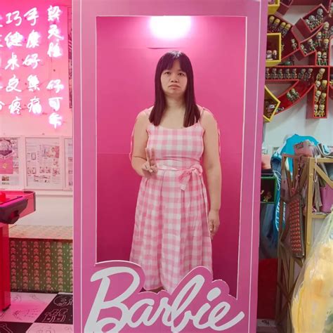 Annabelle还是barbie？阿仪木口木面扮barbie帮黄榕庆生！网民嘲讽像纸扎公仔！ Ttn 谈谈网