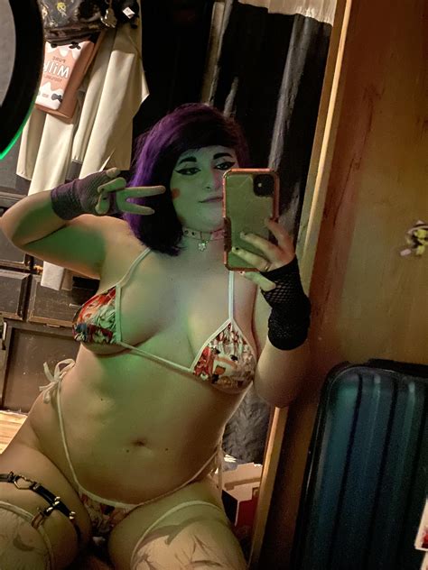 Hot Alt Babes In Bikinis Anyone Raltgirls