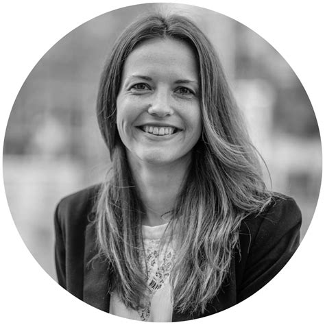 Julia Meyer Autor Bei Mindfulness Magazine