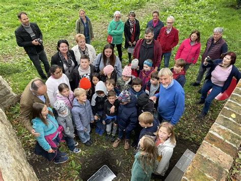 Brunn Am Gebirge Zeitkapsel Soll In 70 Jahren Vom Heutigen Brunn