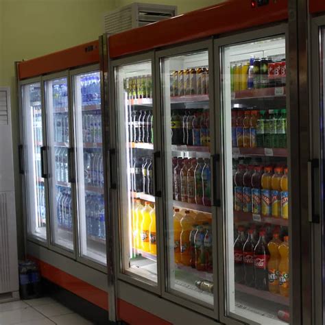 یخچال ایستاده نوشابه دست دوم؛ بدنه فلزی شیشه دو جداره تک درب 2 درب آراد برندینگ