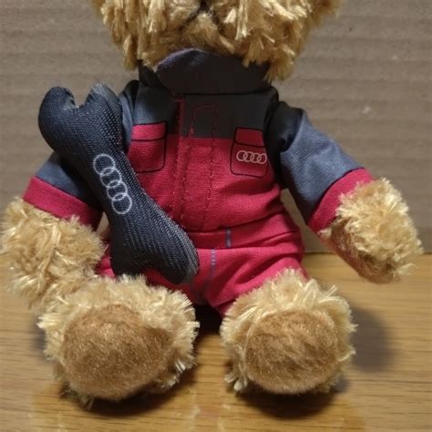 Yahoo オークション Audi アウディ マスコット ぬいぐるみ キーホル