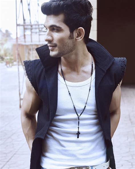 15 Hot Pics Of Arjun Bijlani One Of The Sexiest Men On Indian Television
