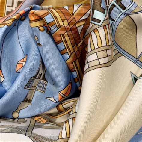 Le Carré Hermès Trésors En Carrés Produits Vintage Et De Luxe