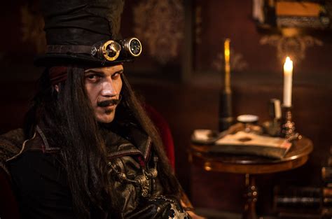 Tjuvarnas Jul Trollkarlens Dotter Lej Eller Køb Og Stream På