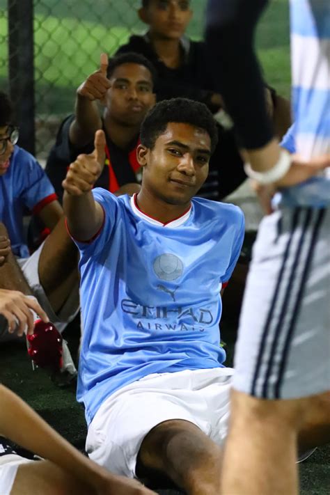 City Academy أبيض يا دولي 👍