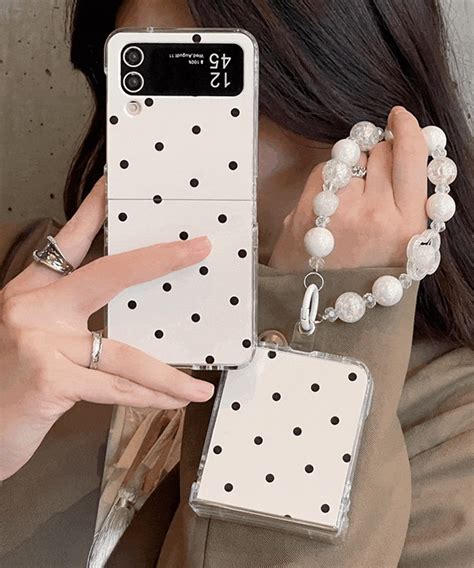귀여운 삼성 갤럭시 화이트 블랙 도트 구슬 힌지보호 키링 지플립4 Z플립5 Z플립3 4 지플립4케이스 지플립5케이스 심플 스트랩케이스 스트랩 핸드폰줄 핸드폰 폰 케이스