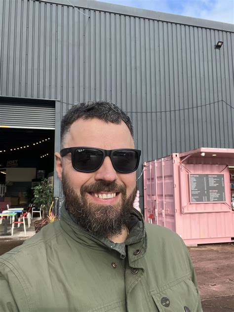 Mandatory Post Haircut Selfie R Gaybrosgonemild