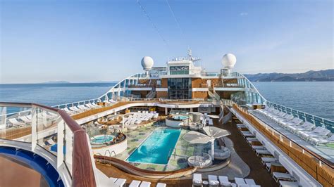 Oceania Allura Onboard Experiences