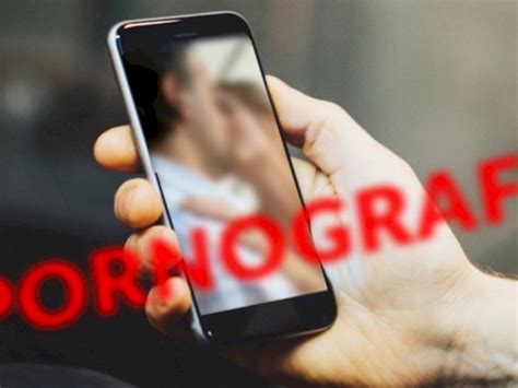 Nanda Fariezal Divonis 1 Tahun Penjara Kasus Pemotretan Model Nude