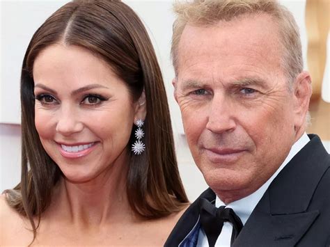 Kevin Costner Wife Ring