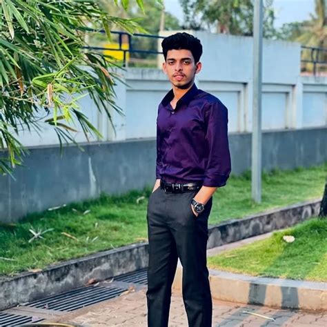 Shabeeb 🤍 Shabeebtech • Threads Say More