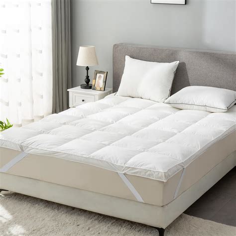 Premium Quality Luxury White Goose Down And Feather Mattress Topper