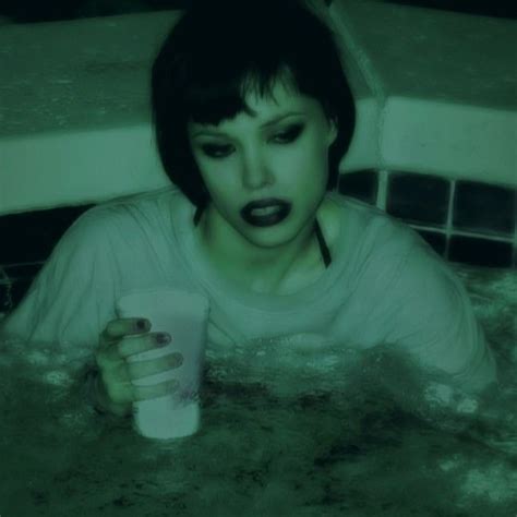 Alice Glass Twilightcore Icon By 𝑠ℎ𝑎𝑤𝑡𝑎𝑒𝑏𝑒𝑎𝑟 Instagram Photo Photo And Video Crystal Castle
