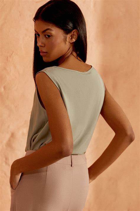 Купити Майка штапель шалфей майка колір зелений матеріал штапель стиль повсякденний купити