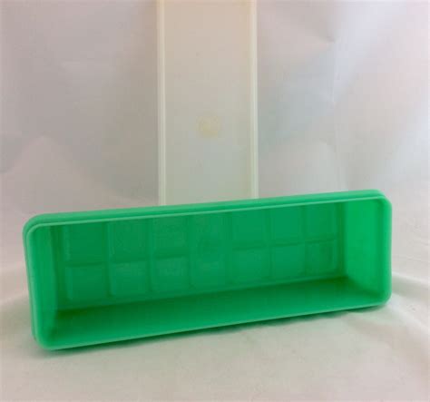 Vintage Tupperware Celery Keeper Tupperware Vegetable Keeper Etsy