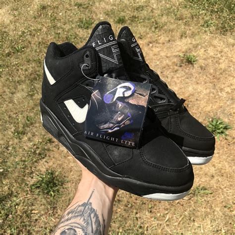 Classic Nike Air Flight Light