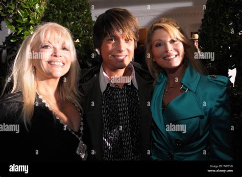 From Left Ruth Landers David Landers And Audrey Landers Walk The Red