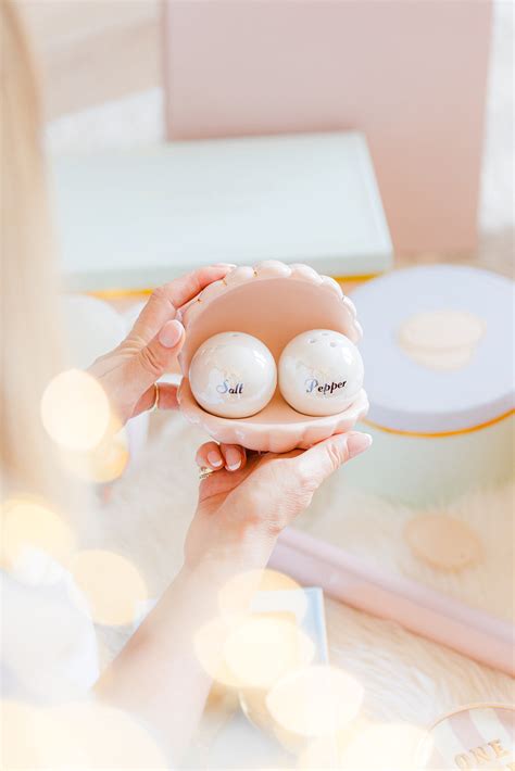 Yvonne Ellen Shell Salt And Pepper Shakers