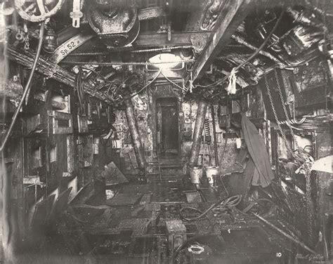 Extraordinary Photographs Of A Captured Ww1 U Boat Submarine 1918