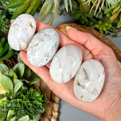 White Gemstones Types Of White Crystals Names Properties And Meani