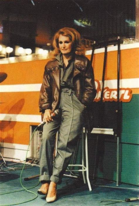 Dalida Singer 70s Vibe Style
