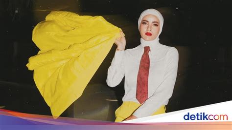 Siapa Mystery Man Penakluk Hati Olla Ramlan