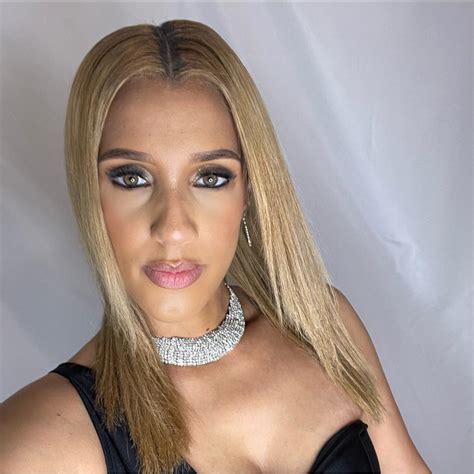 Derra Howard Derra Howard Added A New Photo