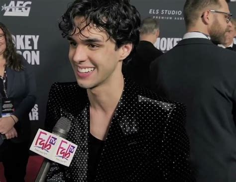 Stephen Sanchez Relationship Goals Pictures Celebrities Male Singer