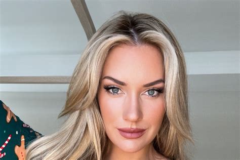 Paige Spiranac Shares Cleavage Amid Demise Of Twitter