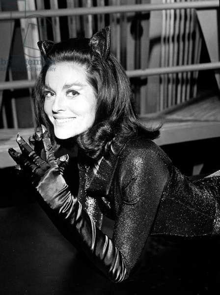 Pin By G Kearn On Lee Meriwether Lee Meriwether Catwoman Sci Fi Girl
