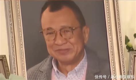 许绍雄追悼会,佘诗曼躲避镜头,李国麟眼眶通红,黎耀祥面色憔悴 360娱乐,你开心就好 许绍雄追悼会,佘诗曼躲避镜头,李国麟眼眶通红,黎耀祥面色憔悴 360娱乐,你开心就好