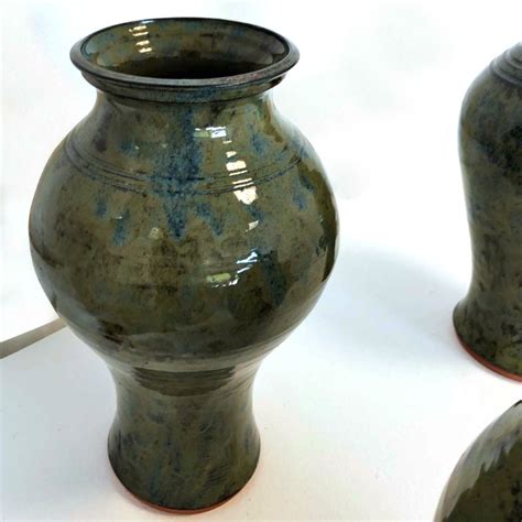 14 Dylan Clucas Aventurin Green Wide Shoulder Vase Signal Arts Centre