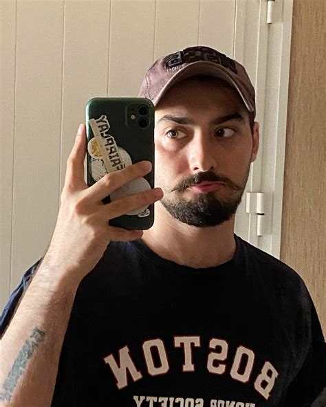 من فردا سوخته ام، اما امروز آن را دوست داشتم