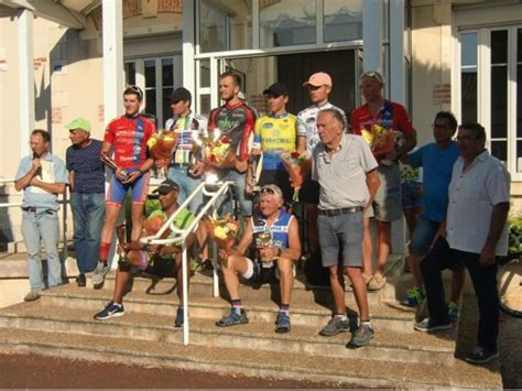 Valentin Roth C Poitevin Vainqueur En Solitaire Du Prix De La Renaissance De Chaunay Ca