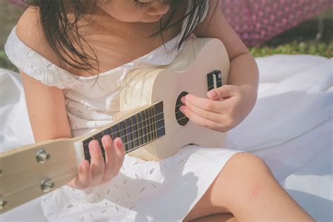 Girl In A White Dress With A Guitar Free Image Download