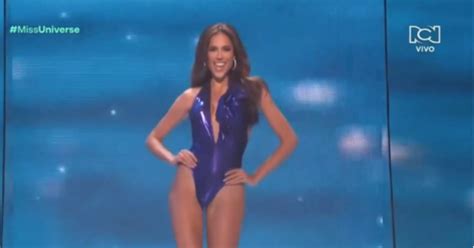 Con Meneo De Caderas Y Paso Firme Diana Silva Se Impuso En El Desfile