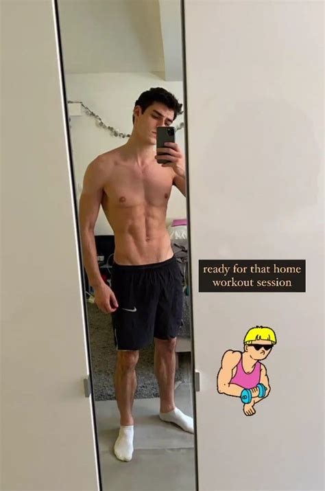 Pin De Cant Think Of A Good Username En Raf Miller Abdominales Foto