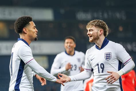 Liverpools Harvey Elliott And Declan Rice React After Seeing What Arsenal Star Ethan Nwaneri