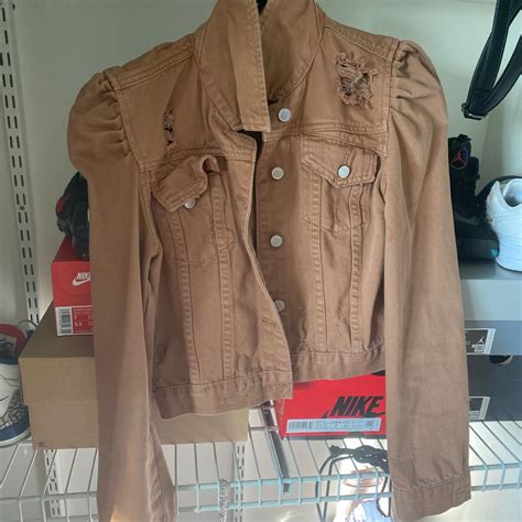 Super Cute Brown Jacket Fashionnova Offwhite Depop