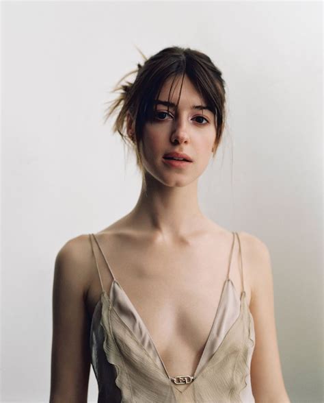 Picture Of Daisy Edgar Jones